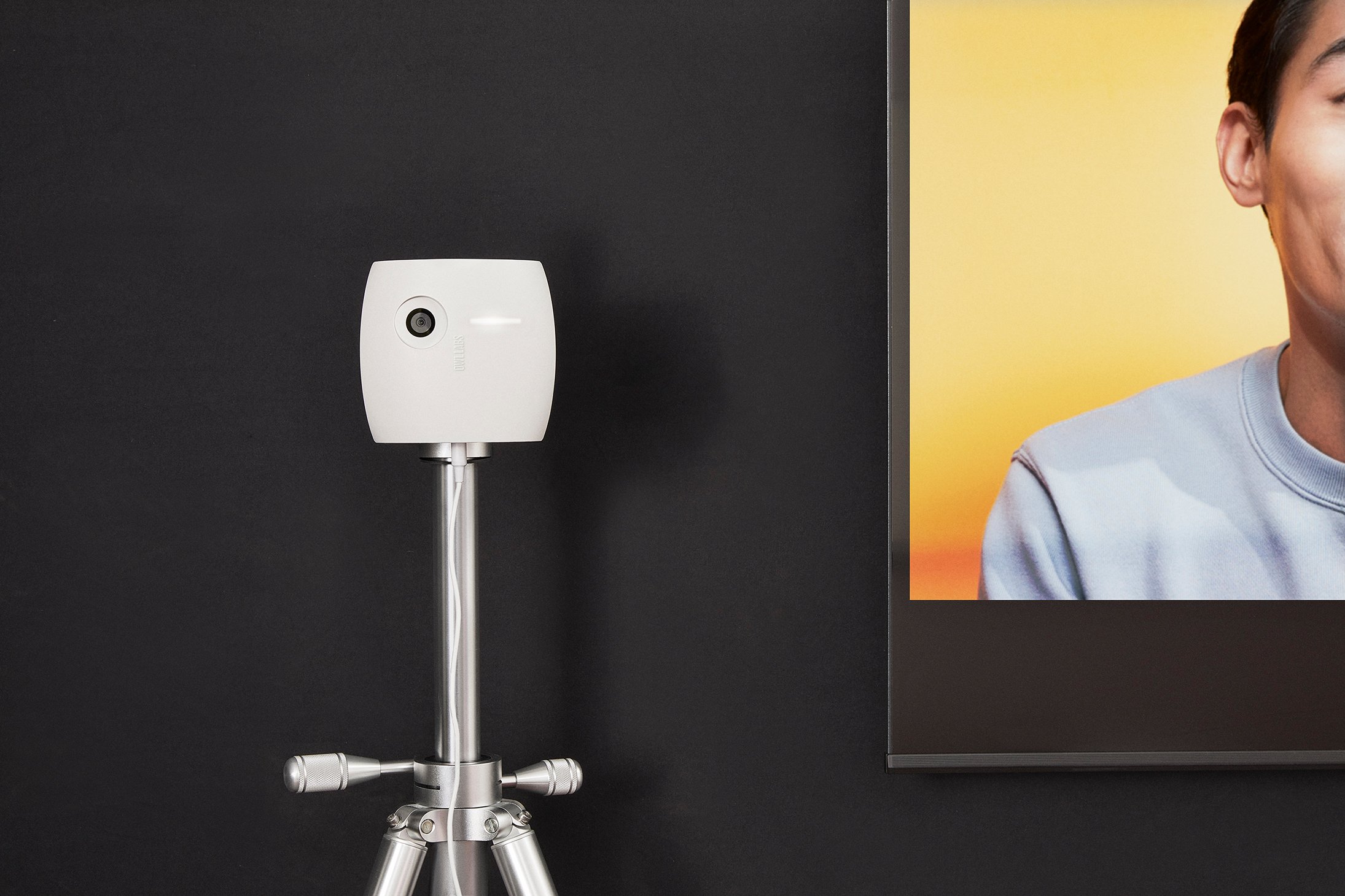 8 Best video conferencing hardware tools to use in meetings